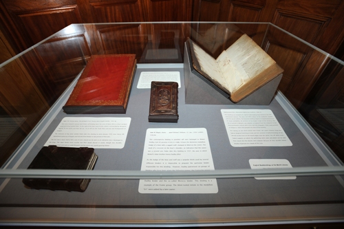 National Library of Ireland Bookbinding exhibitions – Edward Worth Library