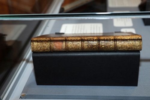 National Library of Ireland Bookbinding exhibitions – Edward Worth Library